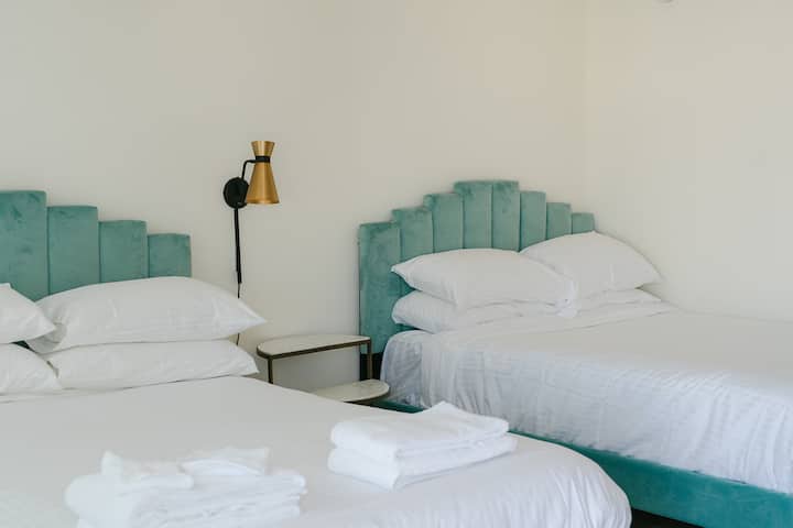 Two Queens Room In Wildwood - Wildwood, NJ