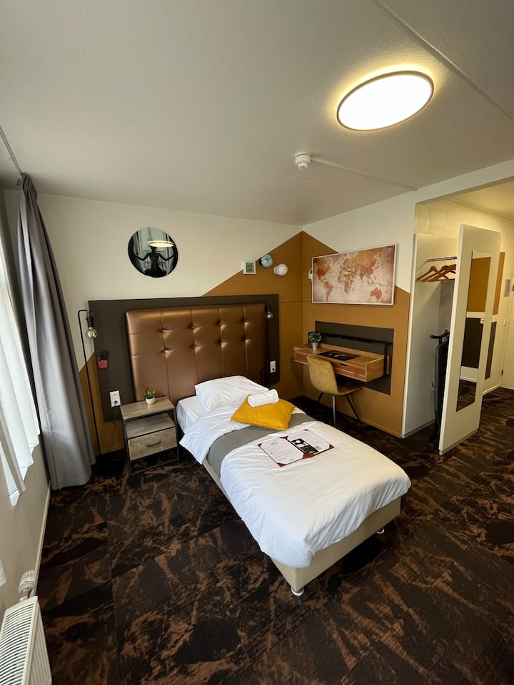 Deluxe Single Room - Groningen