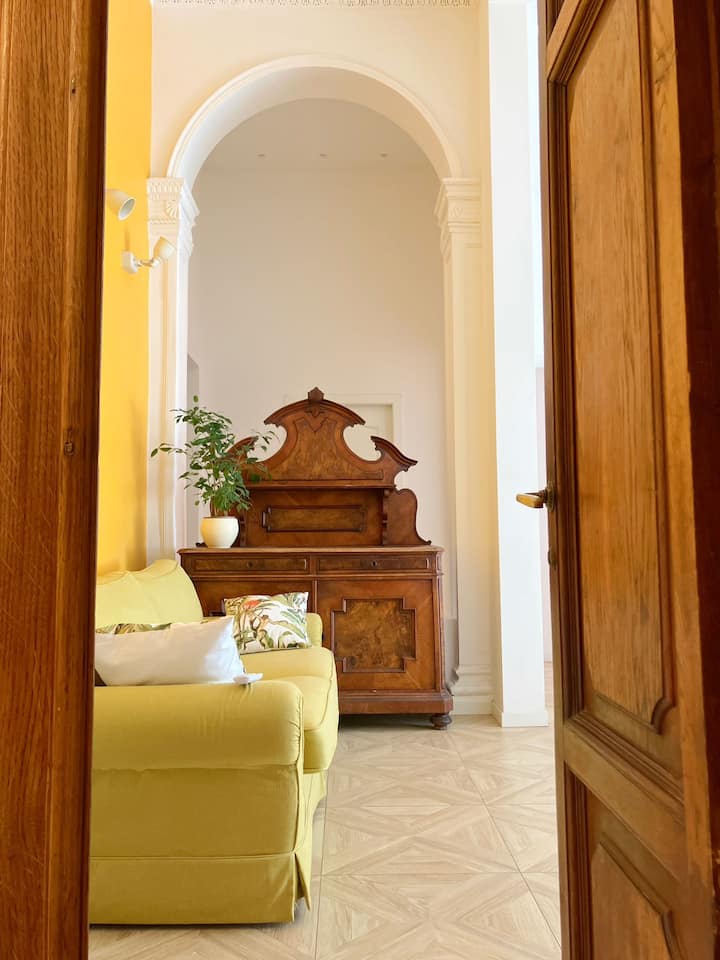 La Tua Casa Romana A Due Passi Dal Colosseo - Rome