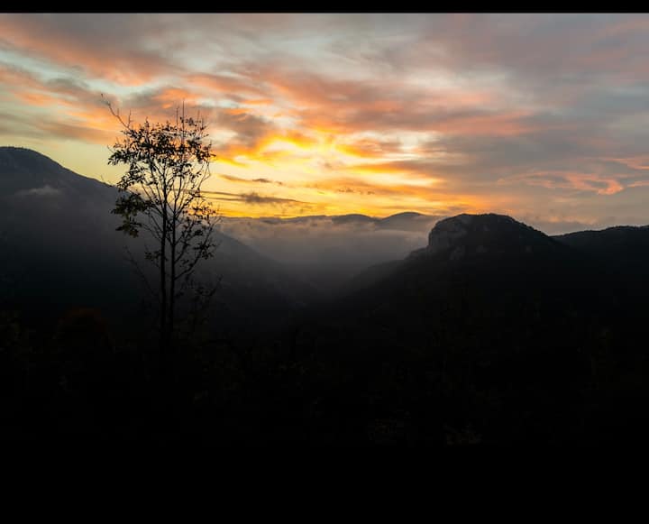 Home With Stunning Views In Salvezines - Axat