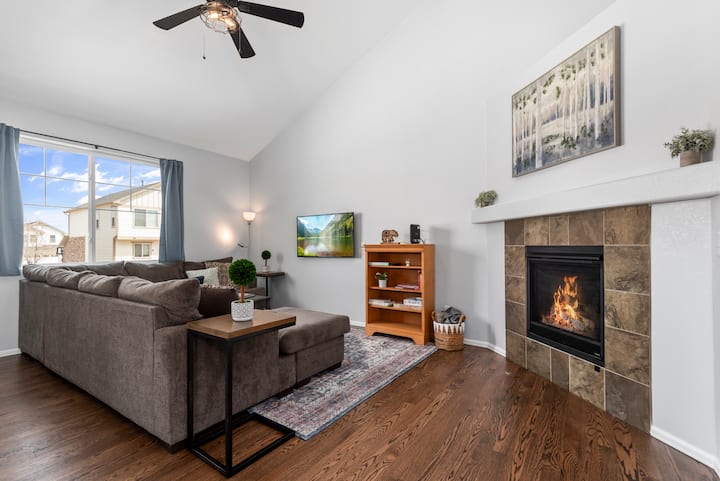 Modern Home W/ 2 Private Suites- 15 Mins To Dia - Aurora, CO