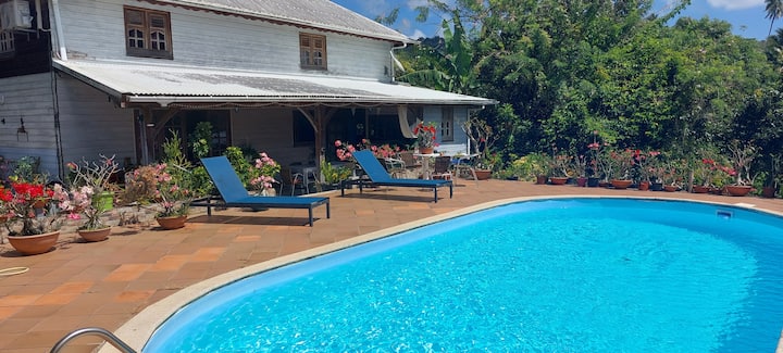 Villa Avec Piscine à Trinité - Fort-de-France