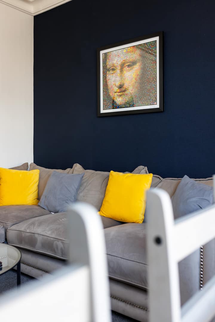 Flatzy- Sleeps 16 Near Football Ground + Ping&nbsp;Pong - Liverpool
