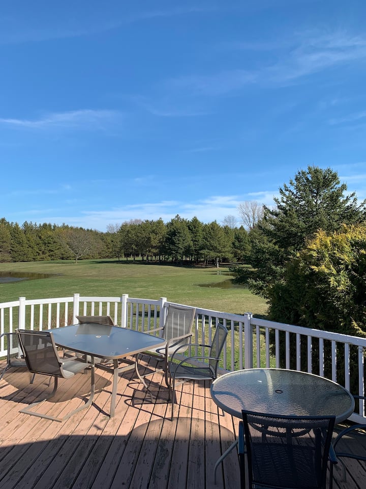 Guest House On A Golf Course. - Chatham-Kent