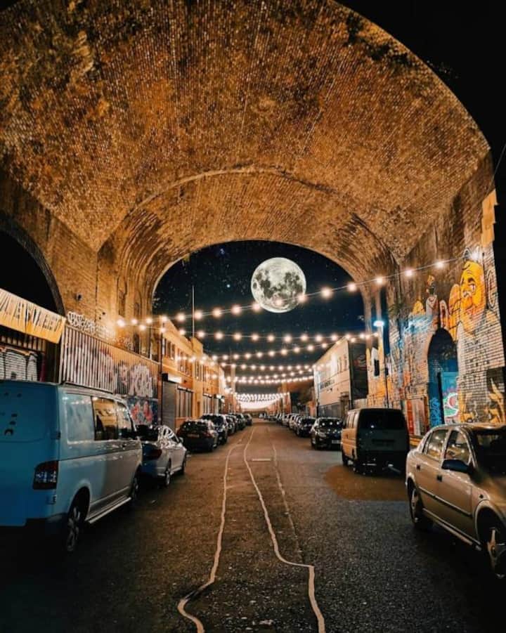 Hen & Stag Pad Digbeth Sleeps 24 - Birmingham