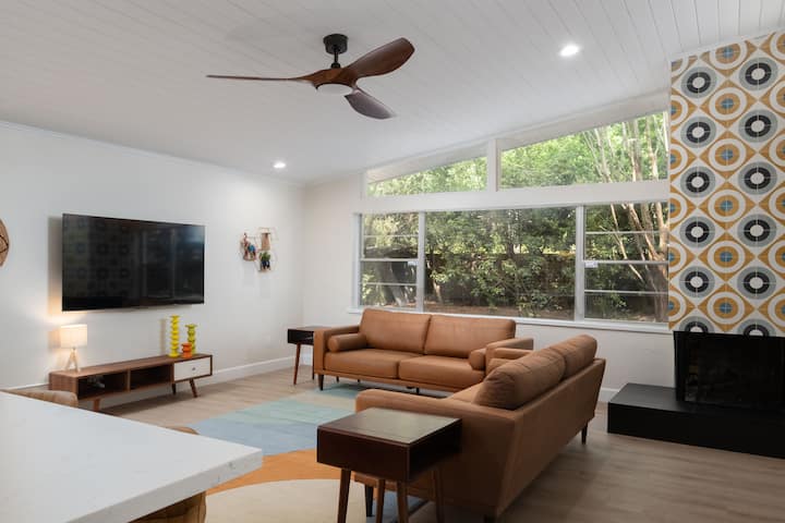 Remodeled Mid Century Modern! - Gainesville, FL