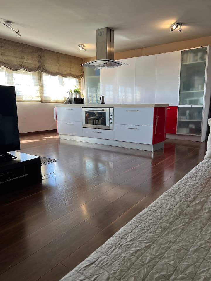 Un Apartamento Amplio - Vícar