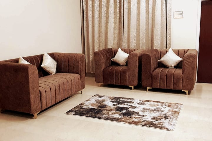 Large 1-bedroom Apartment In Guwahati (With Ac) - Guwahati