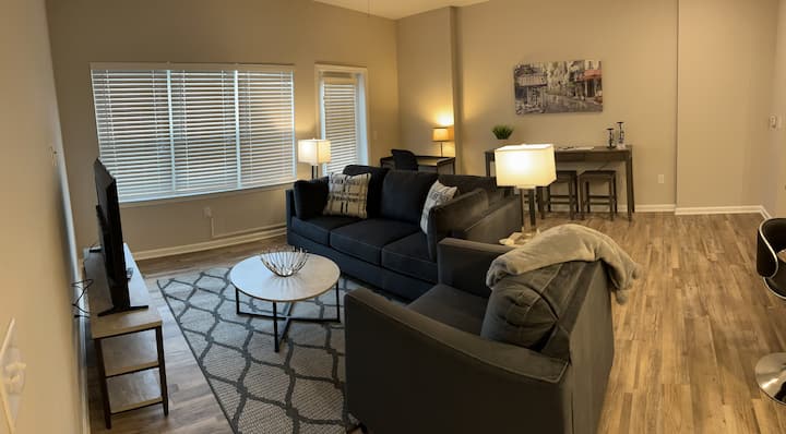 Spacious 1br 1ba Easy Walk To Restaurants & Shops - Fort Mill, SC