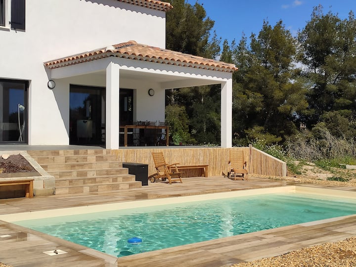 Villa, Piscine, 5000m2 De Terrain, 900m De La Gare - Saint-Cyr-sur-Mer