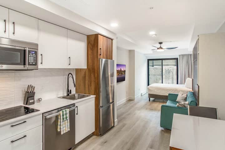Modern Studio Unit | The Nest | Pool | Wi-fi! - Kimberley