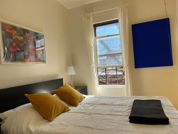 Comfortable Two Bedrooms Apt - Brooklyn, NY