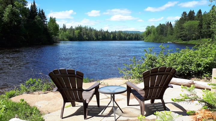 Le Grand Héron | Chalet Au Bord De L'eau Avec Spa - Quebec City
