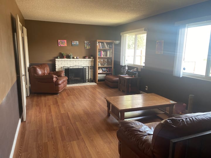 Quaint & Comfortable - Fairfield, CA