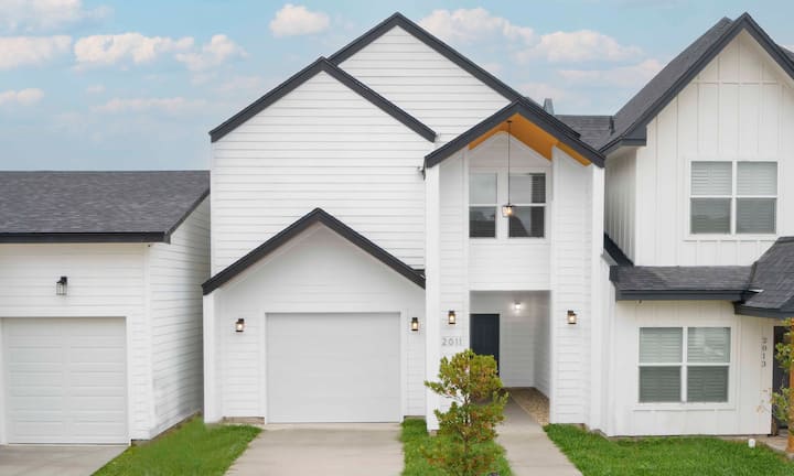 Charming Family-friendly Home Close To Shopping - Mission, TX