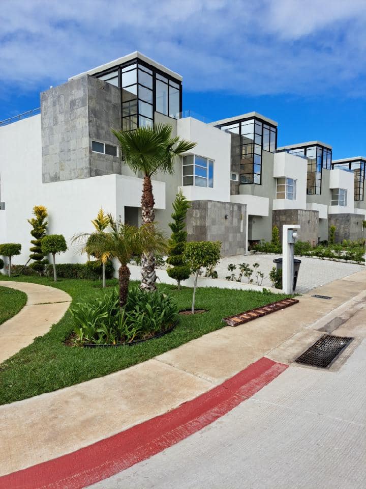 Beach Views-3bd Townhouse W/pool & A/c - Rosarito