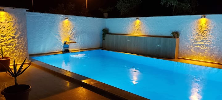 ÇEşme Merkezde ÖZel Havuzlu Villa - Dalyan