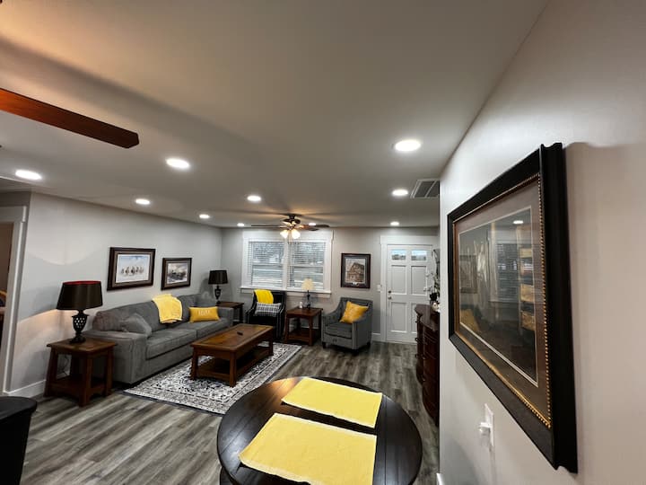 Central Retreat C, New Family And Pet Friendly - Lebanon, TN