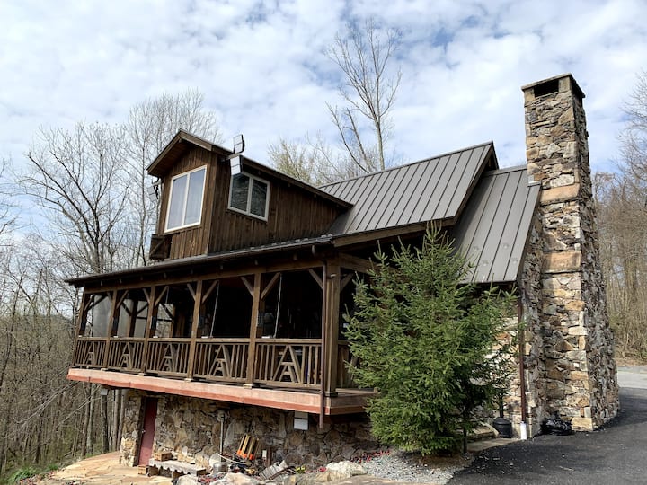 Cozy Cabin - Galloway, WV