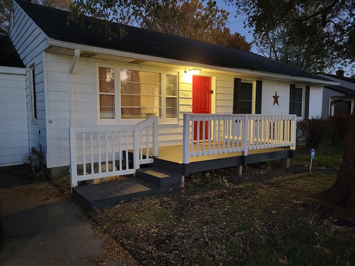 The Caesar - Champaign 3 Bedroom House W/ Garage - Carousel, Champaign