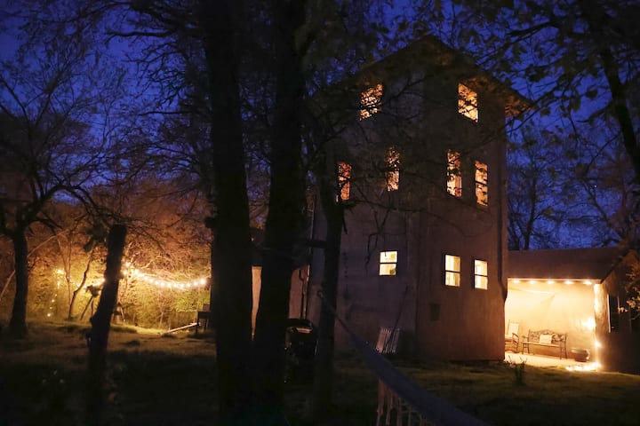 Forest Escape With Fast Wi-fi & Nature Walks - Lake Thunderbird, OK