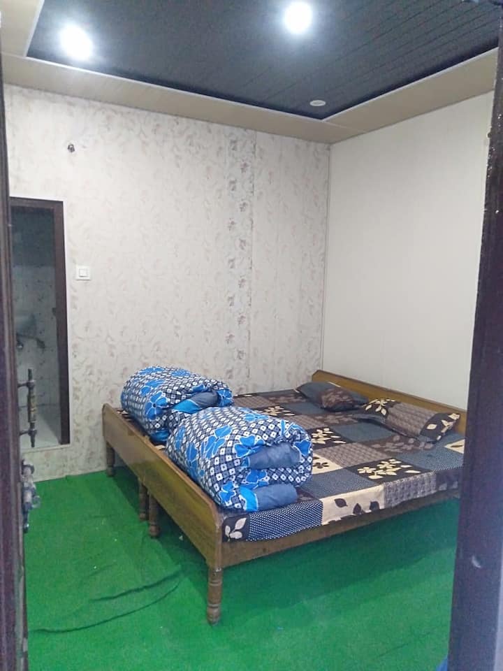 Standard Room|hotel Shweatambara - Gangotri