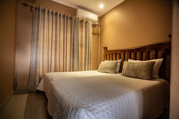 Stanley Petite 102 - Victoria Falls