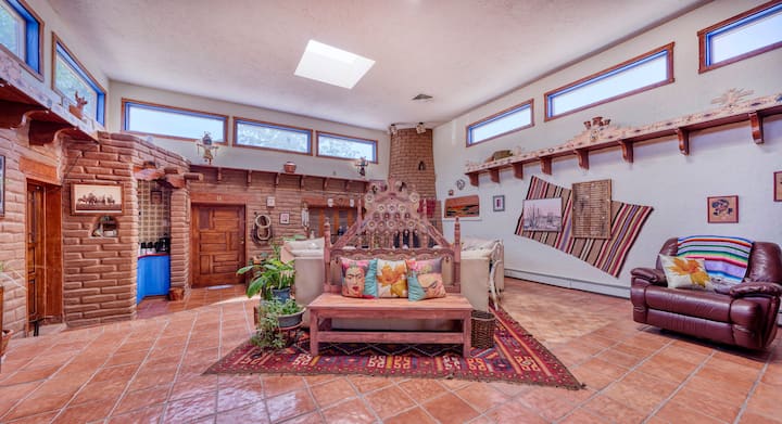 Charming Albuquerque Bnb-4 Rooms - Albuquerque, NM