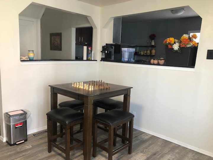 Bang For Your Buck Private Room #2 - Regina