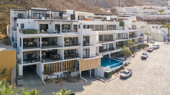 Pedregal Towers - Cabo San Lucas