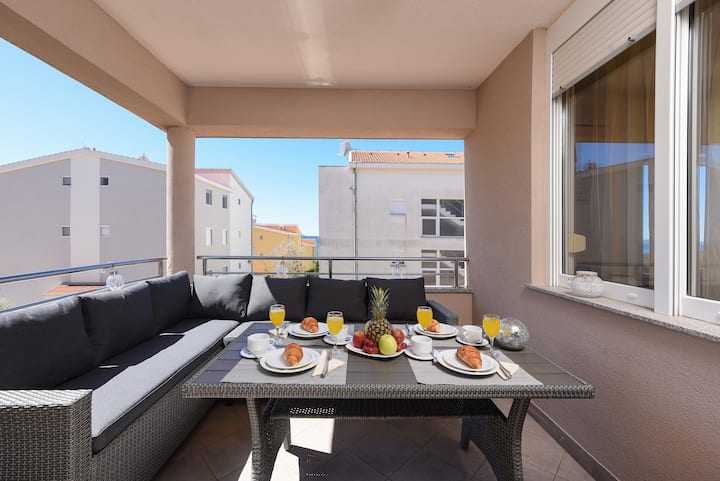 Sunset Beach Suites I, Vii - Shared Pool & Terrace - Nin