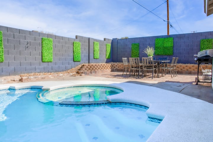 Pool, Spa, And Arcade At 4br Elegant Vegas Home - 헨더슨