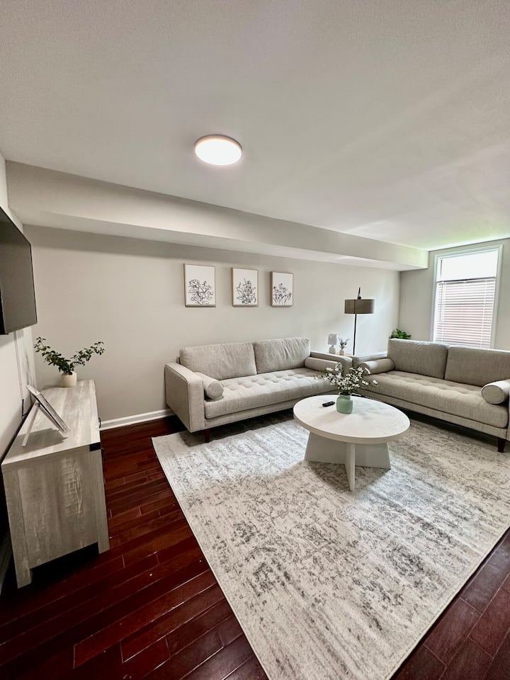 Modern Townhome W/ Balcony • Walk To Fuse Stadium - Gastonia, NC