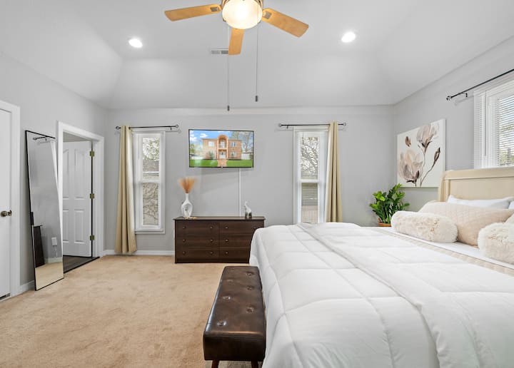 30+ Day *70 Walk Score *King *Fenced *Pet Friendly - Portsmouth, VA