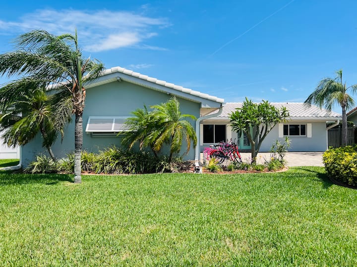 Fabulous Dog Friendly Pool Home-golf Cart For Rent - Cocoa Beach, FL