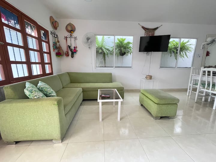 Casa De Fina: 2h, Piscina Privada, Wi-fi Y Parqueo - Riohacha