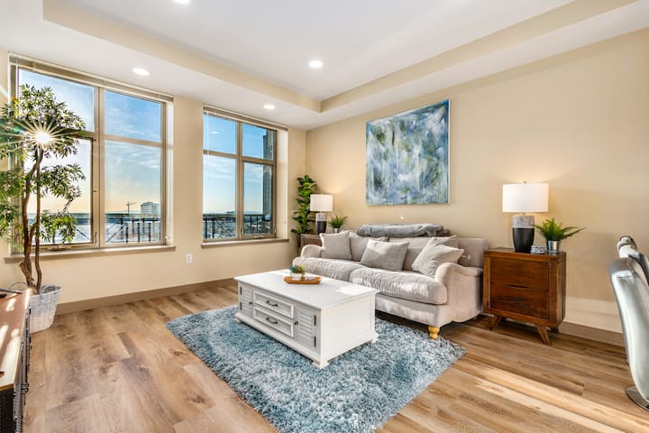 Dwntwn Beauty! Mid-long Term Rental/parking/pool - Salt Lake City, UT