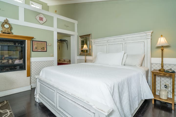Clover Cottage - Harrisonburg, VA