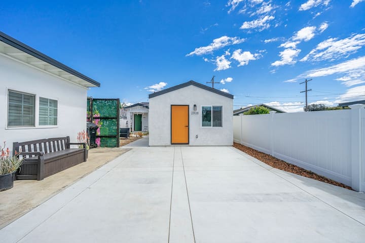 Charming & Bright Sunnyside Studio For 2! - Alhambra, CA