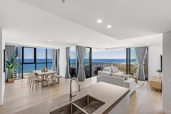 Casa By The Beach - Broadbeach