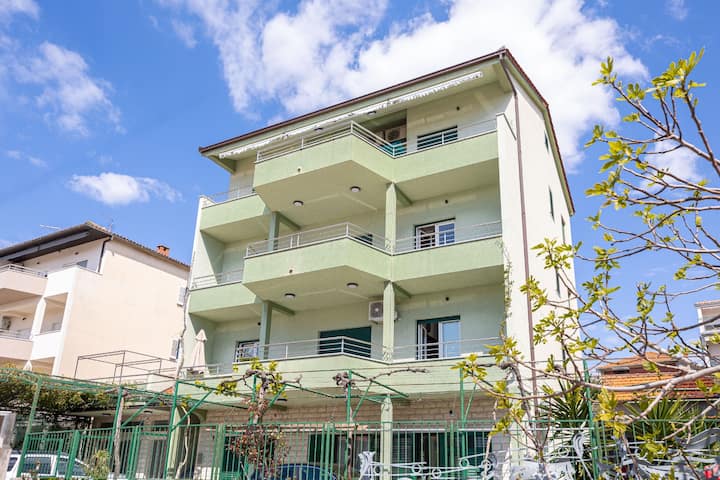 Apartment Blue - Solin