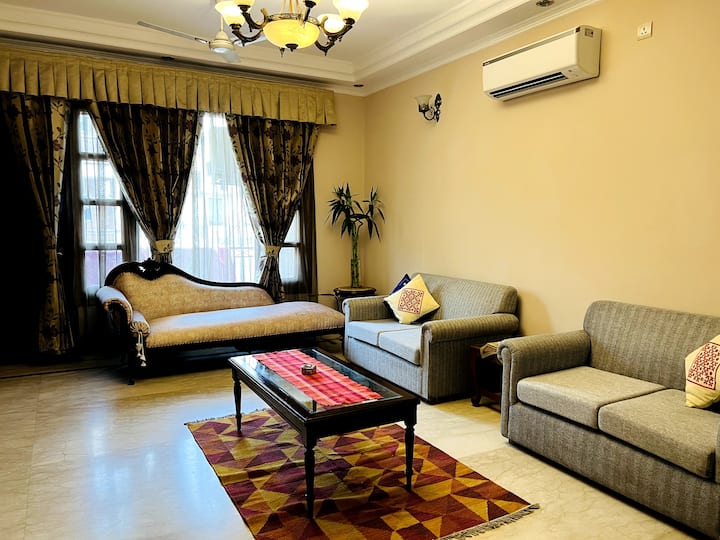 Affordable South Delhi Apartment - New Delhi