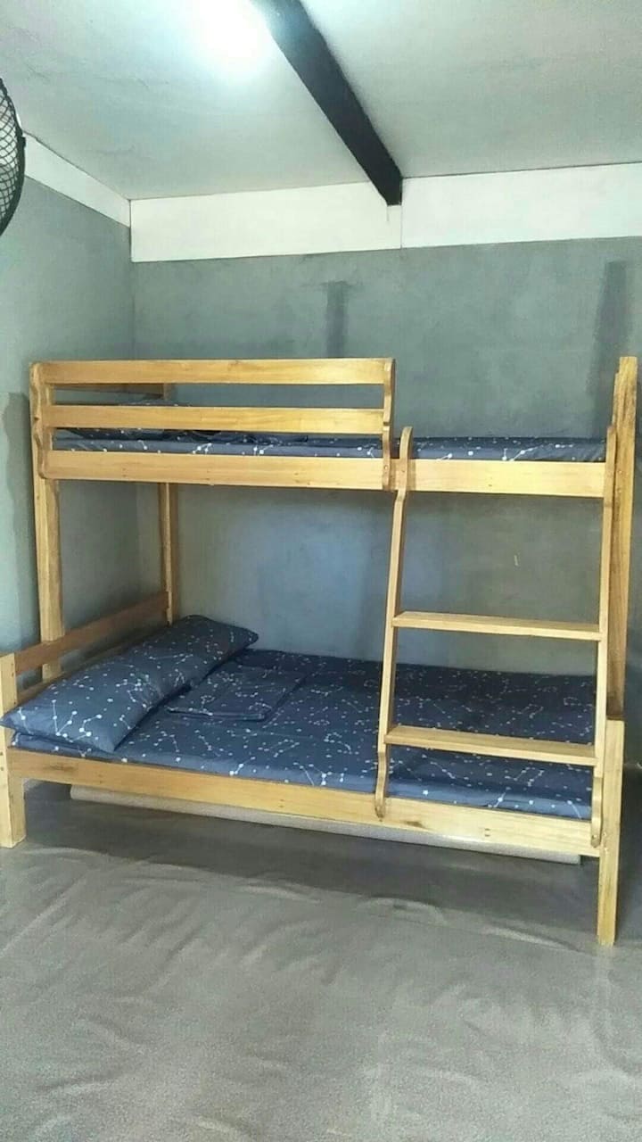 Laddy’s Inn - Dipaculao