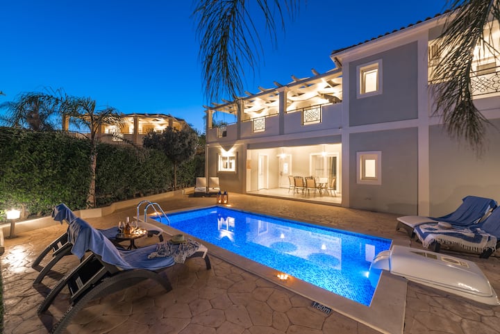 Mamfredas Three Bedroom Villa - Zakinthos