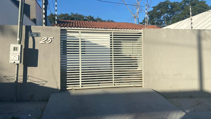 Casa Em Residencial De Família. - Cuiabá