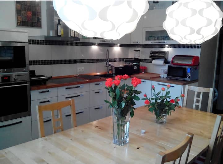 *Grosse Wohnung Mitten In Der Stadt* - Hamburg
