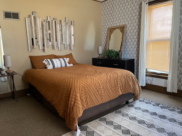 Extended Stay Ground Level Apt - Marshfield, WI