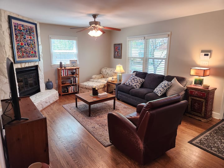 Charmer In Starmount - Charlotte, NC