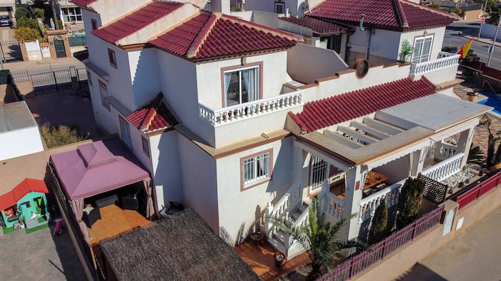 La Marina Sunny Holiday Home - La Marina