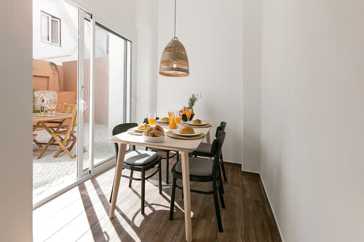 Peniche Patio House - City Center - Peniche